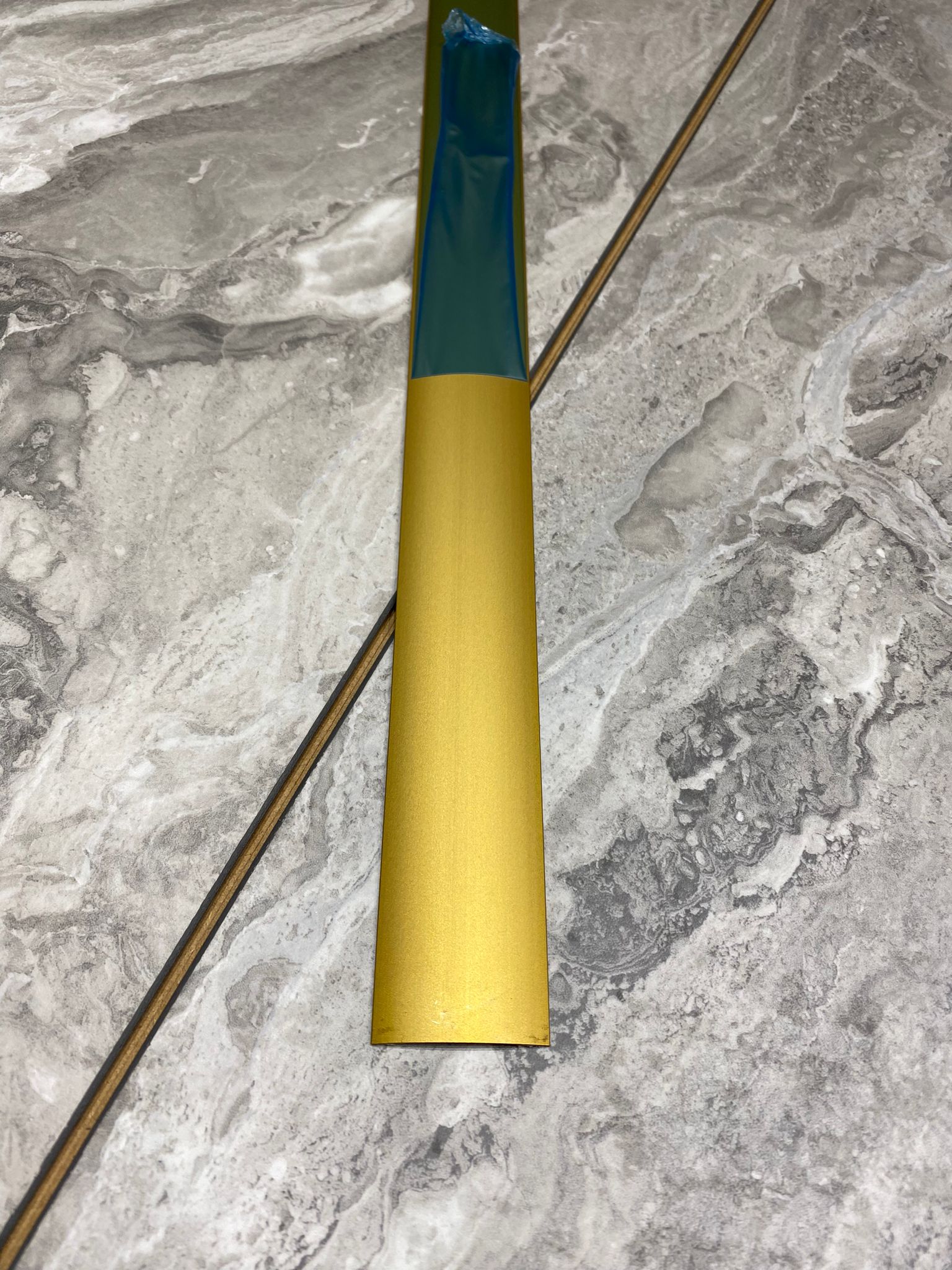 Alüminyum Sarı Kapı Eşik Profili Parke Kapı Altı Çıtası Yapışkanlı 90 ...